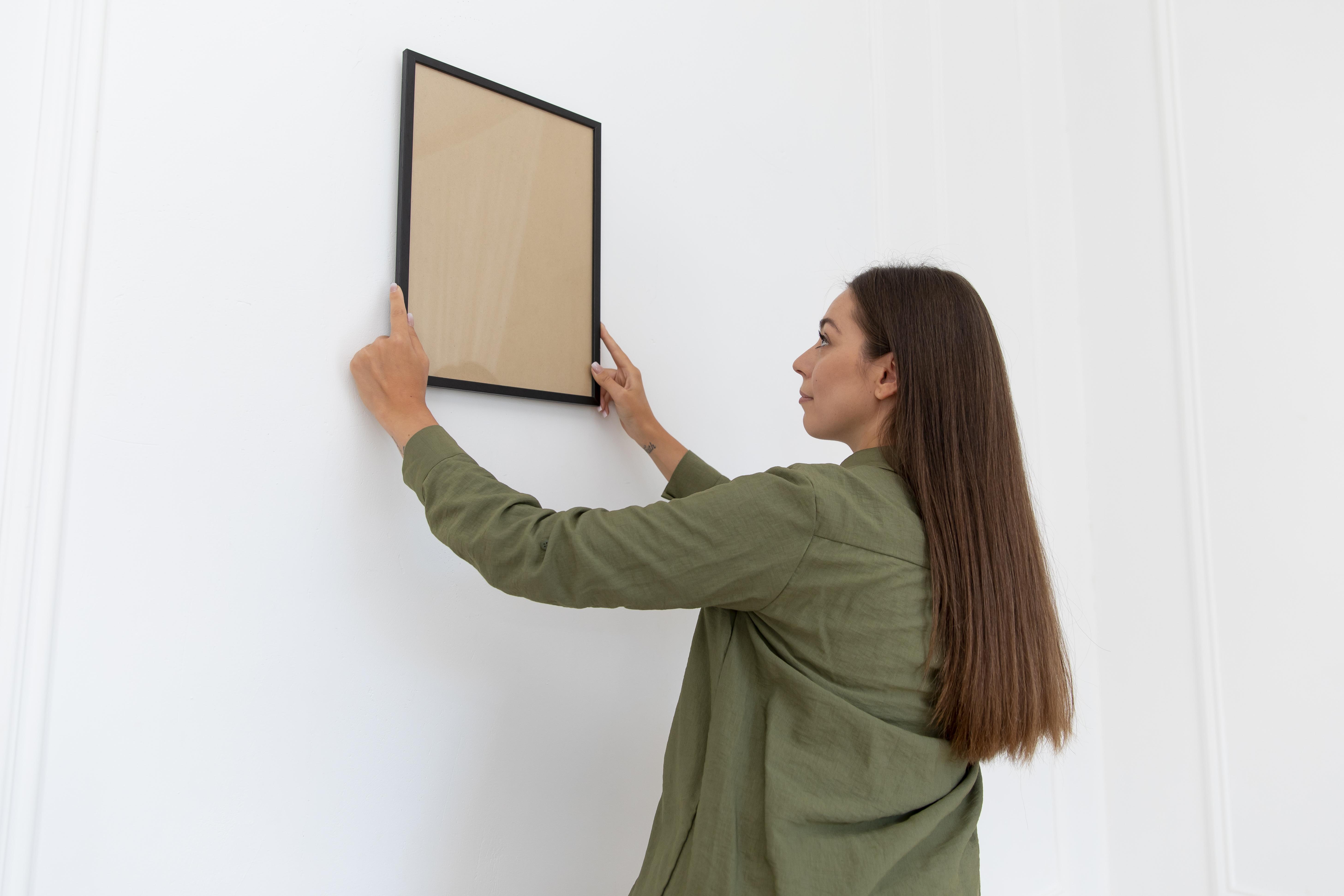 How to put up a poster without damaging it: 7 ways to keep your walls safe