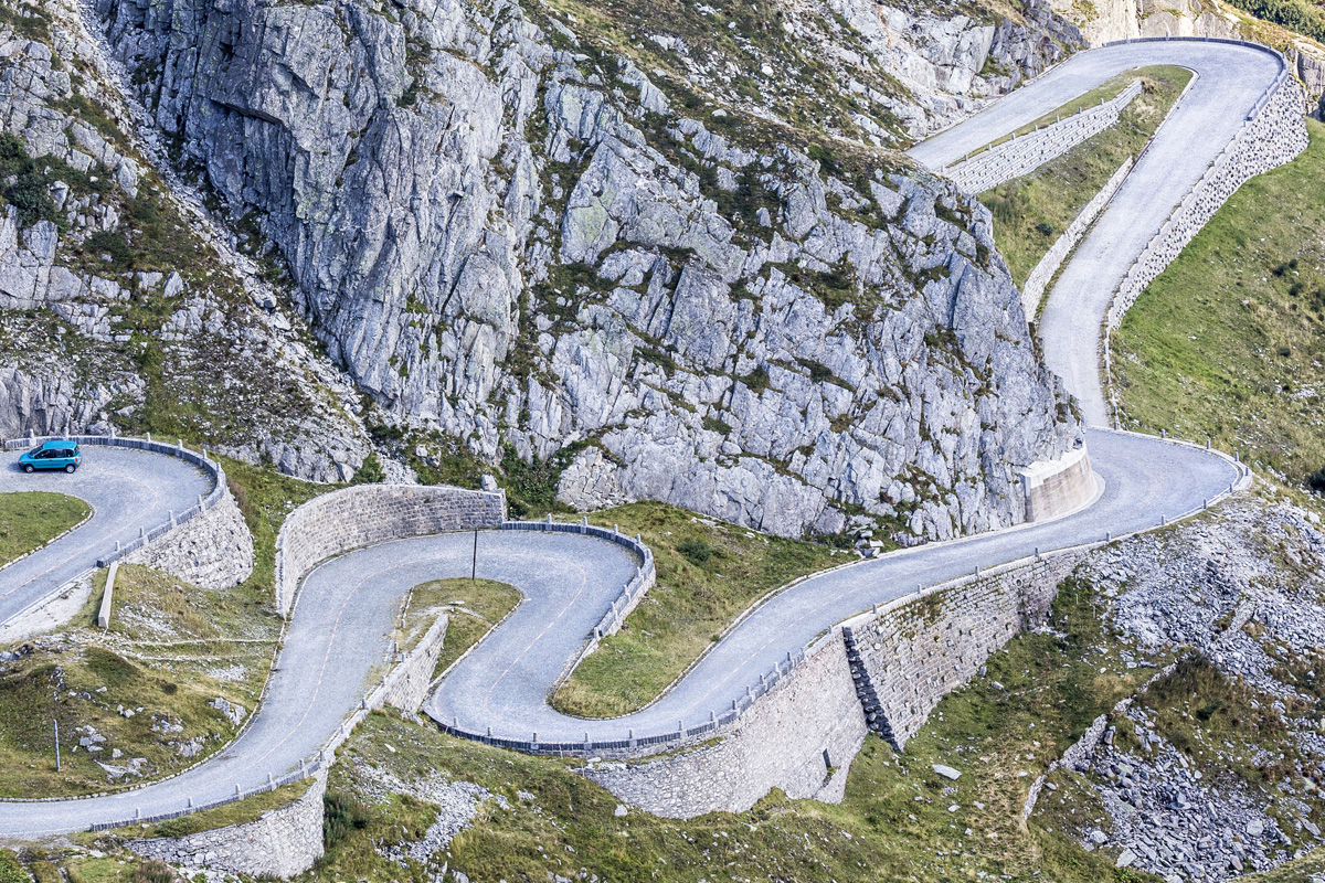 Schweizer Pässe nur für Radfahrer geöffnet
